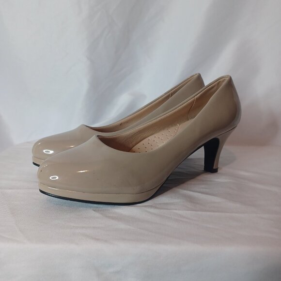 Angel Steps | Shoes | Angel Steps Beige Pumps Womens 7m Low Heel | Poshmark
